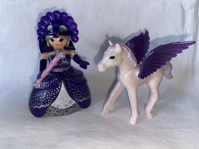PLAYMOBIL REINE DES Étoiles Avec Bébé Cheval Aile 6837 Complet Château ...