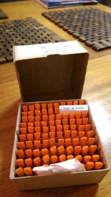 BOX OF 100 No2 17V GPO SWITCH BOARD LAMPS. - NEW NEVER USED - NO LONGER ...