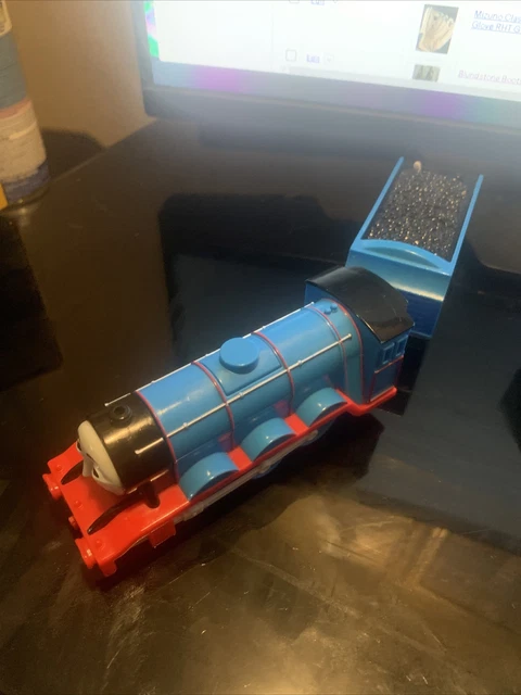 THOMAS & FRIENDS TrackMaster Gordon and Tender Motorized Train 2009 ...