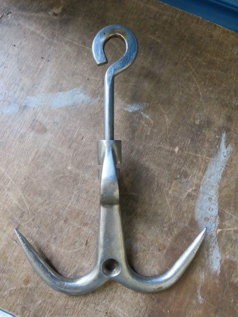 A LARGE HEAVY DUTY STAINLESS STEEL MEAT HOOK WITH SWIVEL EYE 42cm HIGH ...