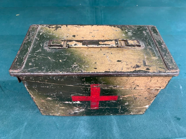 VINTAGE MILITARY WW2? first aid/50 cal ammo box £15.00 - PicClick UK