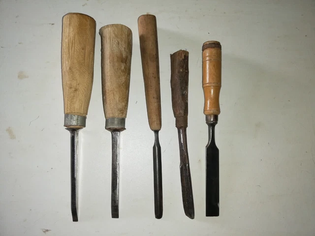 LOT DE 5 Outils Anciens Ciseaux A Bois , Bedanes ,Gouges Diverses ...