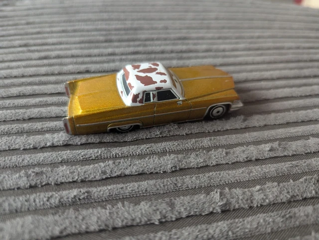 DISNEY PIXAR MOVIE Cars Tex Dinoco Gold Horns Cow Prints 1:55 Toy ...