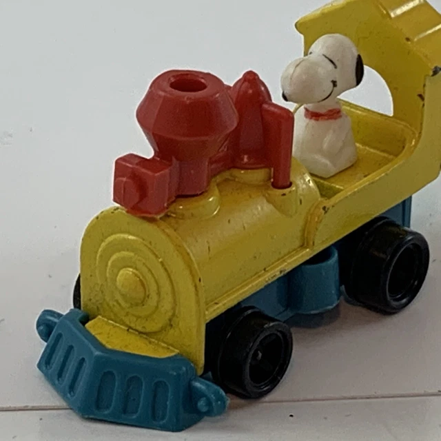 SNOOPY PEANUTS Die-Cast Metal Toy Locomotive Train Aviva Vintage 1958 ...