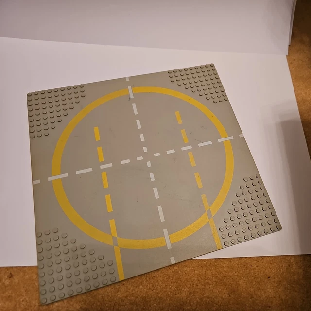 LEGO BASE PLATE Building Board 32 x 32 Studs Grey Space Landing Pad ...