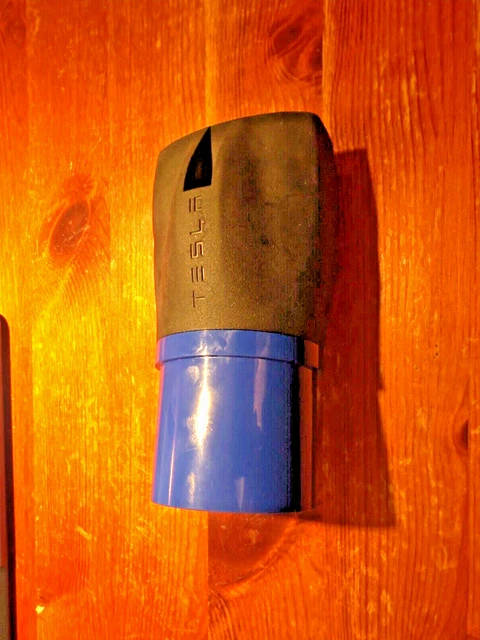 GENUINE ORIGINAL TESLA 32A Blue Adapter for UMC 1 Gen I EV Car Charger ...