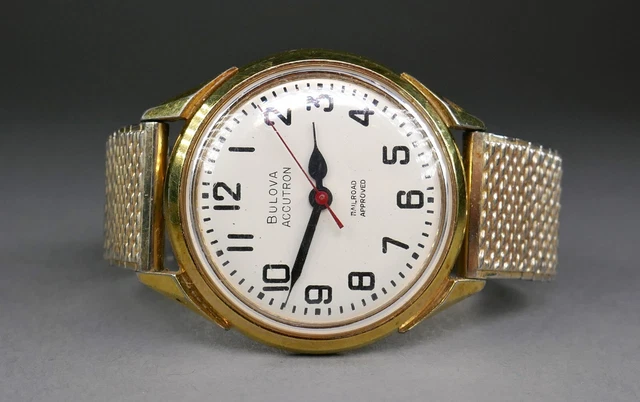 VINTAGE 1965 BULOVA Accutron Railroad Approved Battery Operated ...