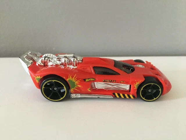 HOT WHEELS ACCELERACERS Metal Maniacs Spine Buster Loose Rare Red £7.89 ...
