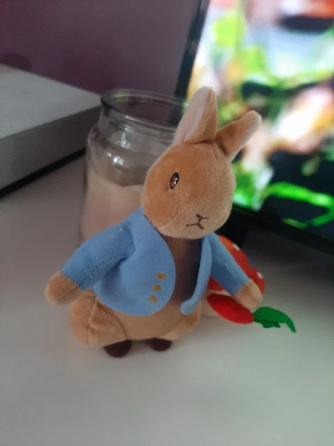 BEATRIX POTTER PETER Rabbit With Radish Plus Toy Bunny £8.66 - PicClick UK
