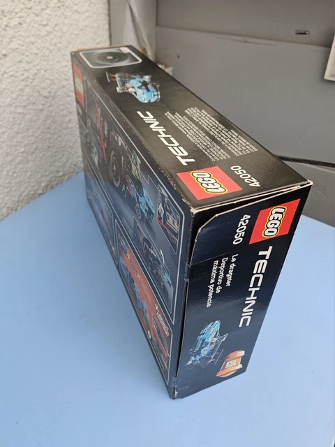 LEGO TECHNIC: 2-IN-1 Drag Racer Set (42050) - Brand New and Sealed ...