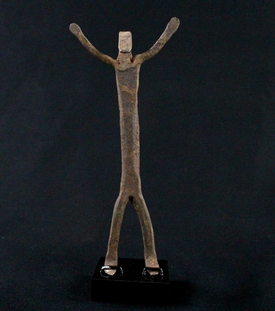 ART AFRICAIN - Ancienne Figure en Fer Lobi sur Socle - Pièce d'Autel ...