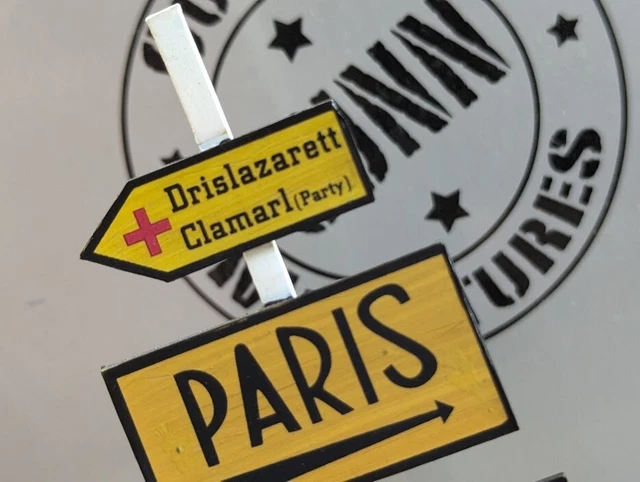 THOMAS GUNN THE 20th Century Collection, Road Signs, ACC PACK 065 £29. ...