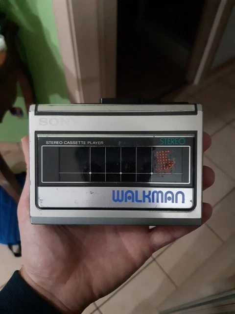 SONY WALKMAN WM-31 NON FUNZIONANTE portatile lettore di cassette Tape EUR 20,00 - PicClick IT
