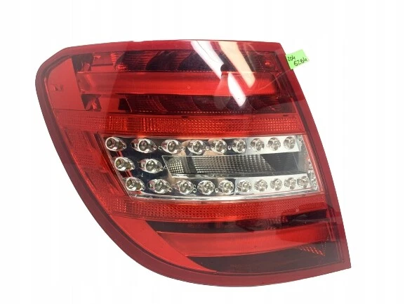 MERCEDES-BENZ W204 RÜCKLEUCHTE Led Links A2048206264 Rearlamp EUR 365 ...