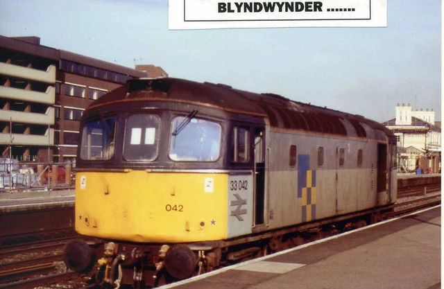 BRITISH RAILWAY PHOTOGRAPH CLASS 33 No 33042 AT EASTLEIGH 05-02-1990 £0 ...