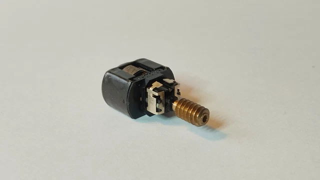 ARNOLD SPUR N Motor Für Eine Diesellok Köf 3 EUR 26,50 - PicClick DE
