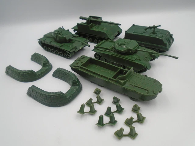 AIRFIX POLY TANKS, SPG, APC, DUKW & Accessories (HO/OO) WWII, Allied ...
