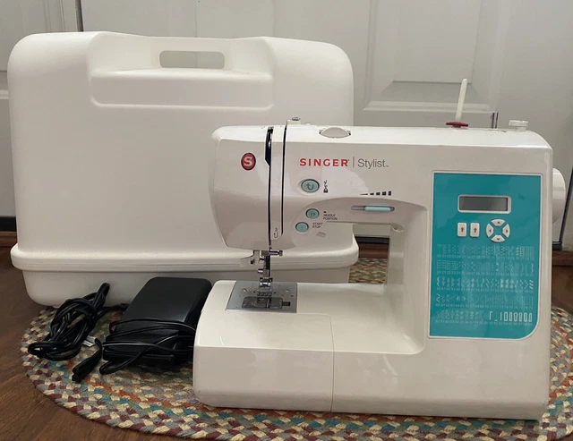 SINGER STYLIST 7258 Sewing Machine In Case Includes Foot Pedal & Power ...