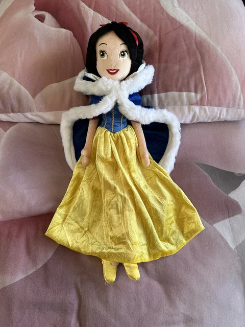DISNEY STORE SNOW White with Winter Cloak Plush Soft Toy Doll Limited ...