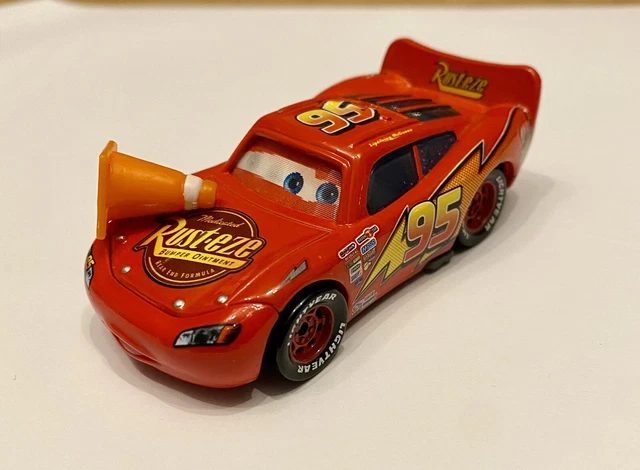 DISNEY PIXAR CARS Diecast Lightning McQueen with Cone - LENTICULAR ...