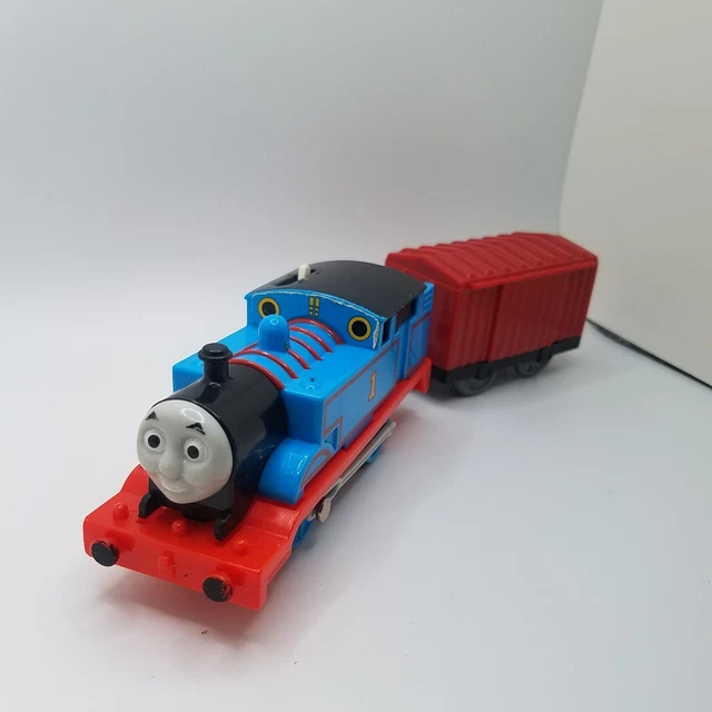 THOMAS THE TRAIN Trackmaster Motorized Tank Engine Friends #1 2009 ...