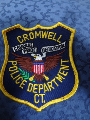 CROMWELL POLICE DEPARTMENT CT. Shoulder Patch $21.11 - PicClick AU