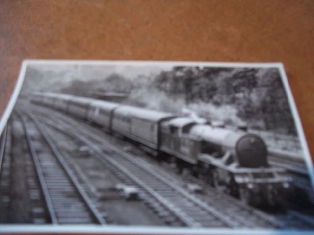 STEAM LOCOMOTIVE LNER 2910 vintage black / white photo passenger train £2.00 - PicClick UK