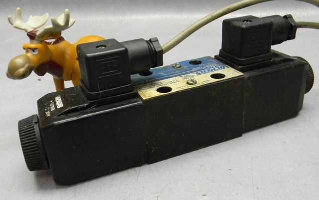 VICKERS DG4V-3 2C MU H7 60 Directional Control Valve 4-Way D03 Valve 24 ...