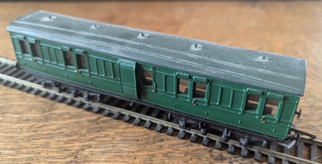 KIT BUILT LSWR 44’ Bogie Brake Van in SR Green $65.12 - PicClick AU