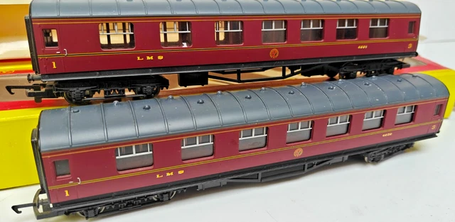 HORNBY R4130B LMS Composite 4001 & R4130C LMS Coach 4020 Maroon OO ...