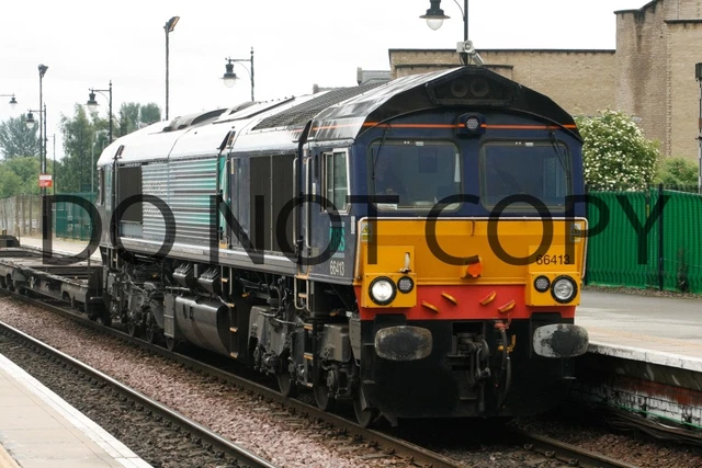 UK DIESEL TRAIN Railway Photograph Of Class 66 66413 Loco. Rm66-547 £1. ...