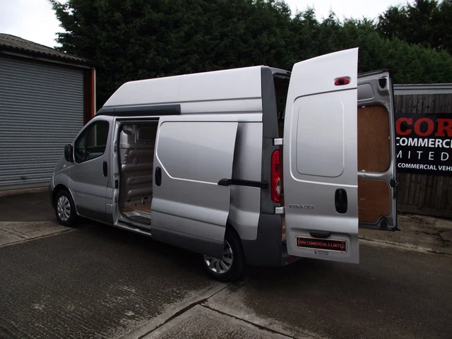 RENAULT TRAFIC VAUXHALL Vivaro High roof LWB van sat nav £3,750.00 ...