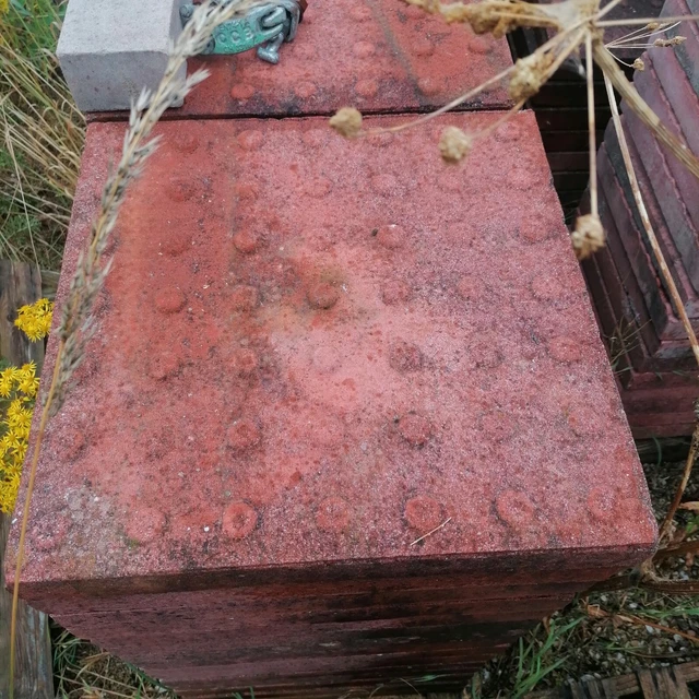HEAVY DUTY RED Blister Paving Slabs 450 x 450 x 45mm £6.00 - PicClick UK