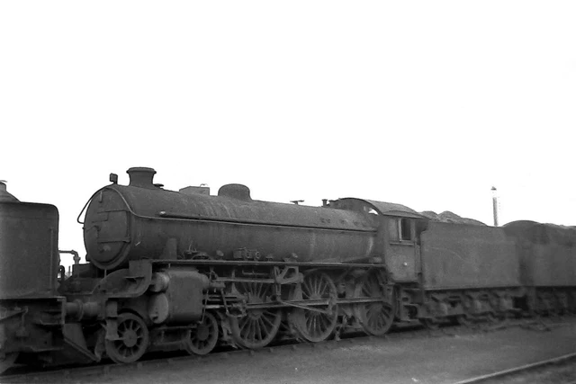 35MM RAILWAY B and W Negative B1 61248 on Colwick Shed £1.95 - PicClick UK