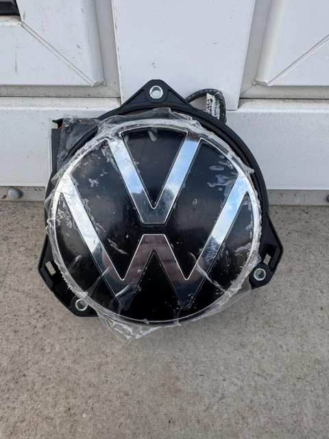 ORIGINAL VW GOLF 8 Reverse Camera VW Logo Handle Button Tailgate ...
