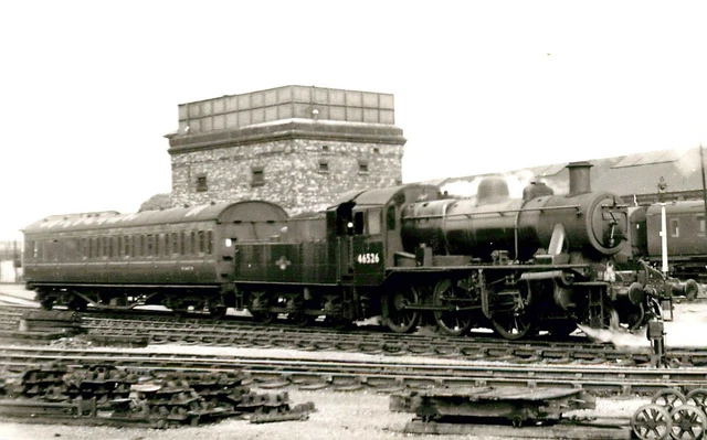 B & W Photo - Loco 46526 - 14X9 Cm £2.95 - PicClick UK