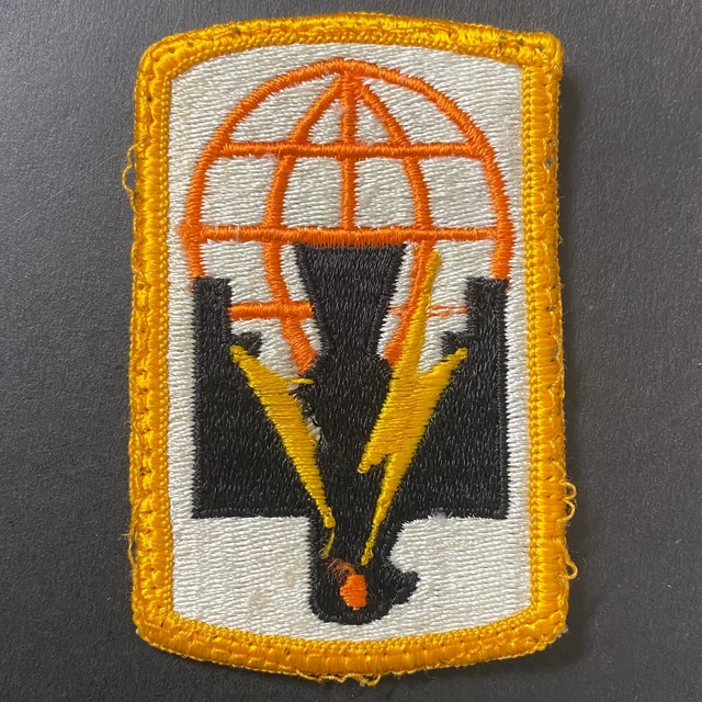 US ARMY 1ST Signal Brigade Patch Lightning Globe Embroidered £10.65 ...