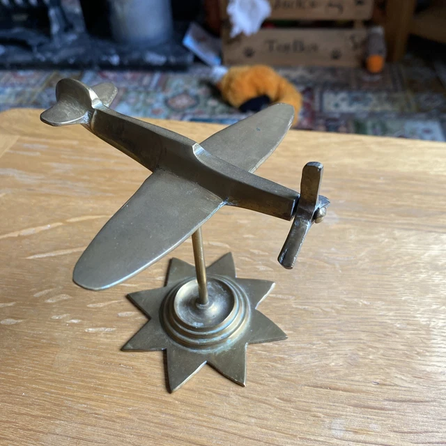 VINTAGE 1940S SOLID Brass WW2 RAF model Spitfire Plane On Stand £9.50 ...