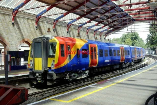 PHOTO SOUTH West Trains 458 Class Emu 458 525 At Windsor & Eton ...