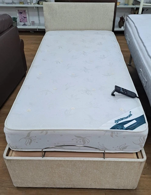 DREAMWORLD ADJUSTABLE ELECTRIC Bed (Single) Remote Controlled COLLECT ...