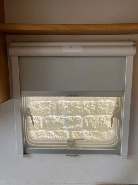 SEITZ CARAVAN WINDOW CASSETTE BLIND + FLY SCREEN .Camper,Motorhome ...