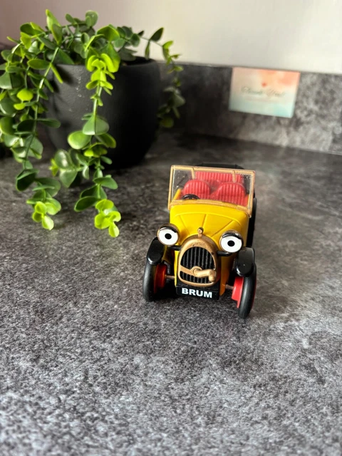 GOLDEN BEAR BRUM Wibbly Wobbly Friction Toy Car Ragdoll 2001 £21.61 ...