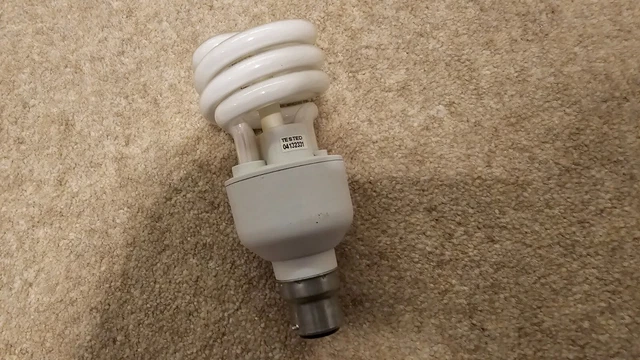 JSJS DESIGNS / Lightwave Rf - Cfl Dimmable Bulb - Jsjslw5690Bc - B22 £5 ...