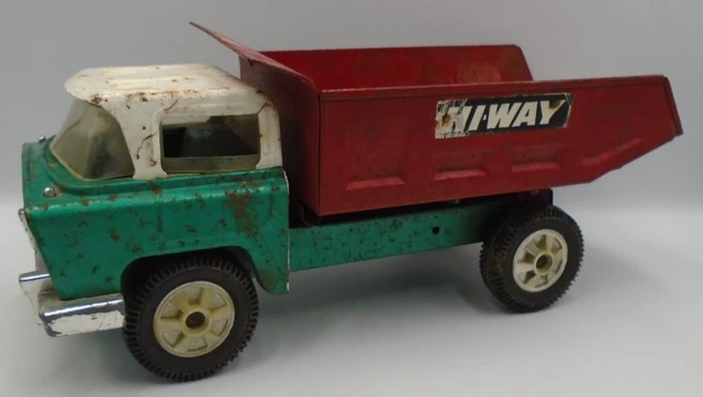 VINTAGE TRIANG HI-WAY Pressed Steel Tipper Dump Truck Red White & Green ...