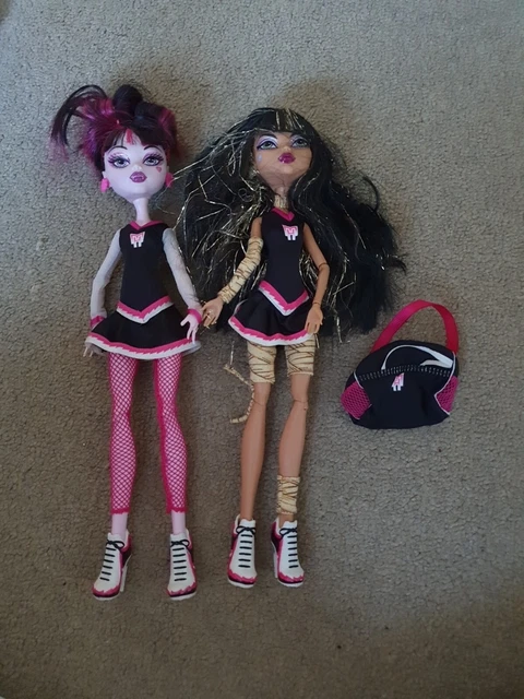 MONSTER HIGH FEARLEADING Draculaura And Cleo De Nile Dolls £46.00 ...