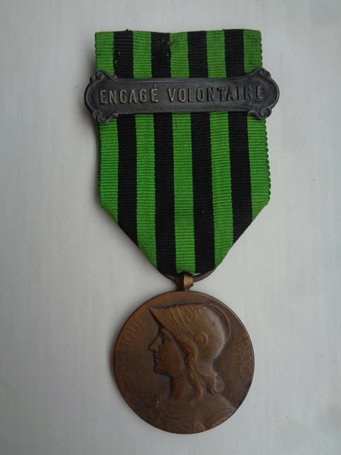 MÉDAILLE AUX DÉFENSEURS Patrie 1870-1871 Barrette Engagé Volontaires G ...