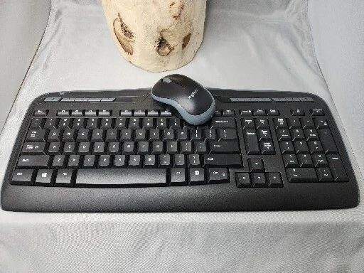 LOGITECH PERFORMANCE WIRELESS Keyboard And Mouse M185 Black Quiet $25. ...