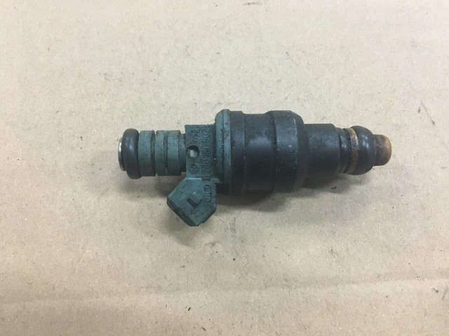 VW GOLF MK2 Gti 1.8 Petrol Digifant Fuel Injector 2 Pins 037906031C £17 ...