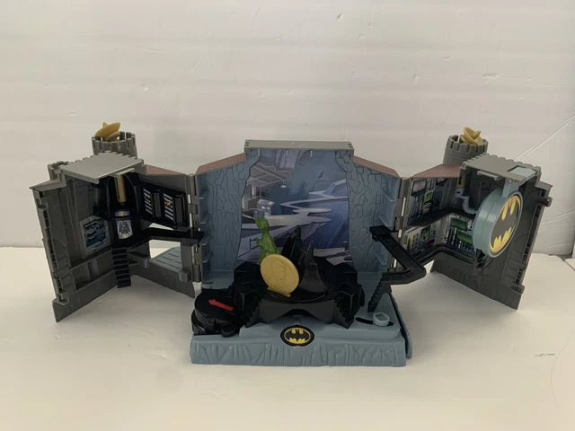 HOT WHEELS BATMAN Wayne Manor Bat Cave Playset Mattel 2003 EUR 27,41 ...