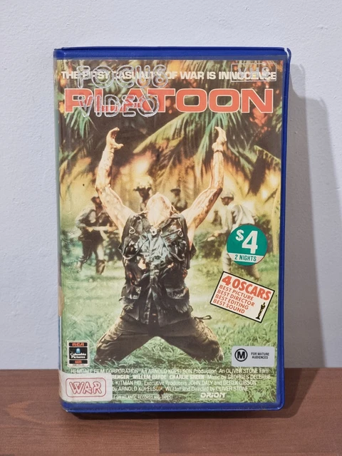 PLATOON CLAMSHELL VHS Video Tape PAL 1986 Charlie Sheen Dafoe War Action Movie EUR 15,95 ...